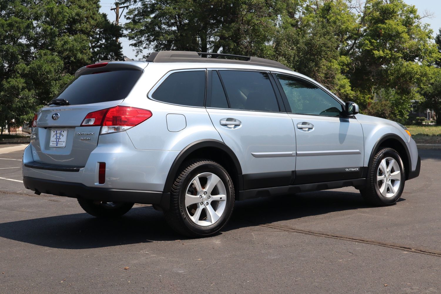 2014 Subaru Outback 3.6R Limited | Victory Motors of Colorado