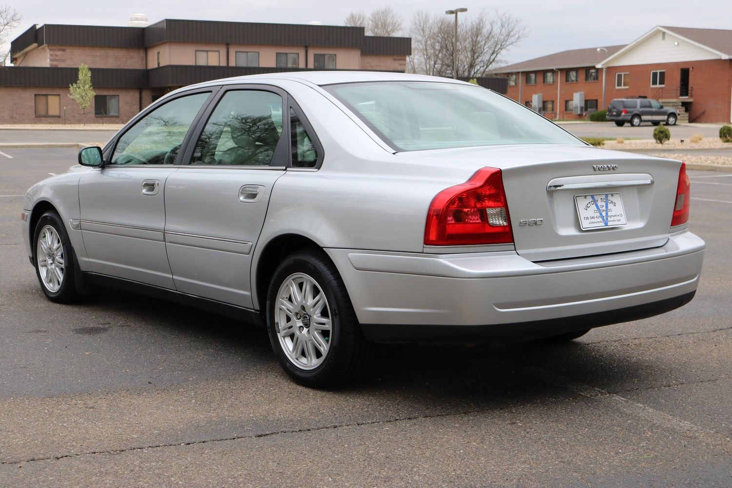 2005 Volvo S80 2.5T | Victory Motors of Colorado