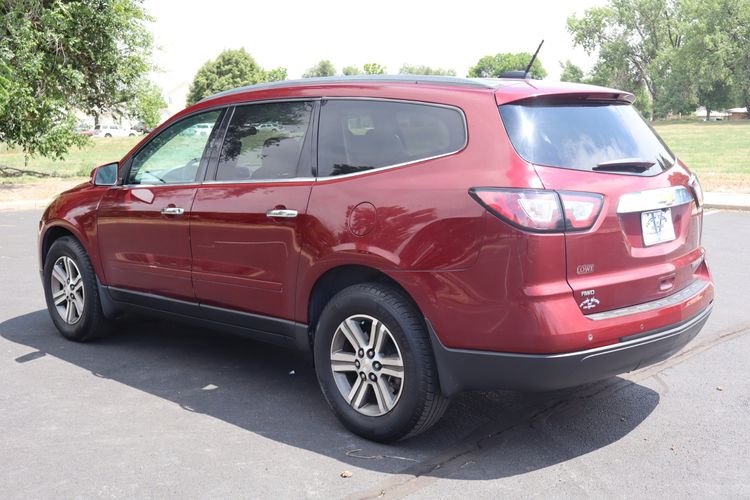 2016 Chevrolet Traverse LT | Victory Motors of Colorado