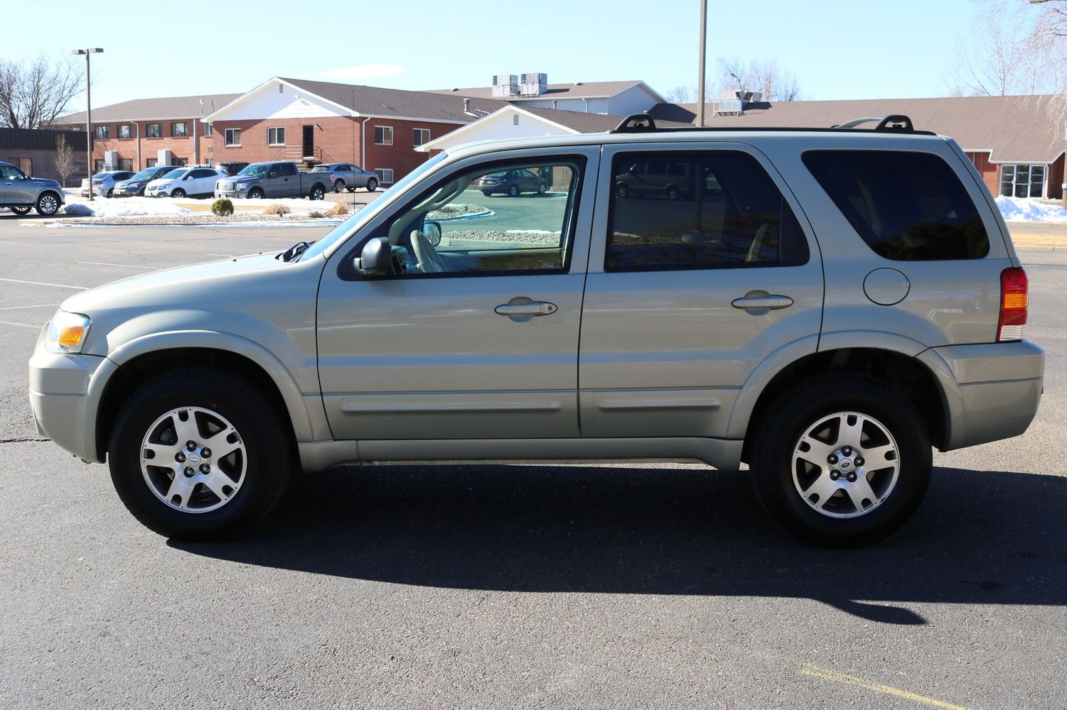 2005 Ford Escape Limited | Victory Motors of Colorado