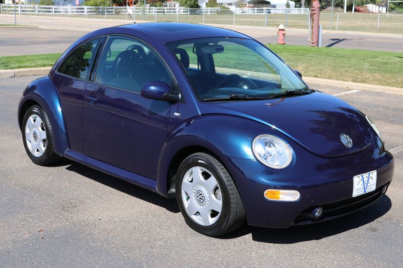 2001 Volkswagen New Beetle Photos