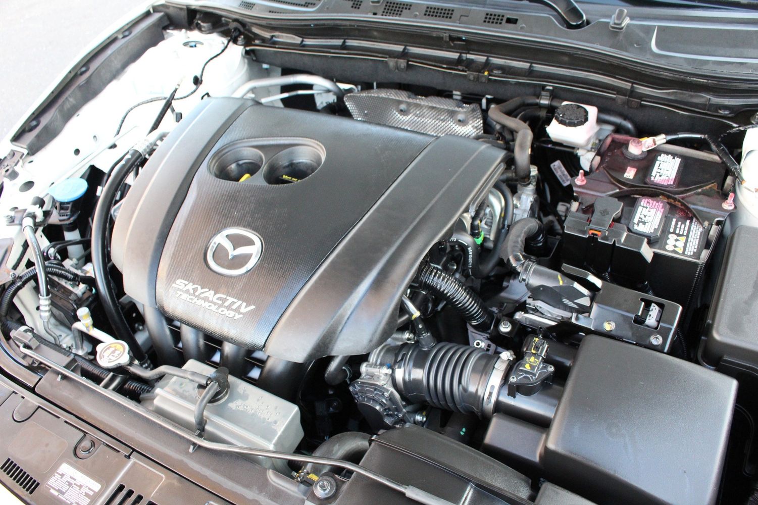 2016 Mazda Mazda3 i Sport | Victory Motors of Colorado