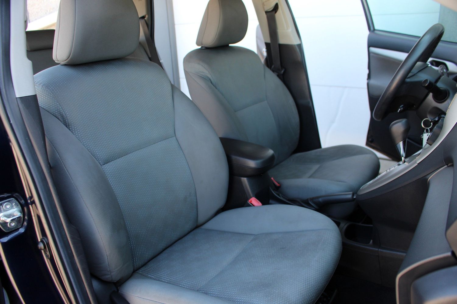 2009 Toyota Matrix Base | Victory Motors of Colorado