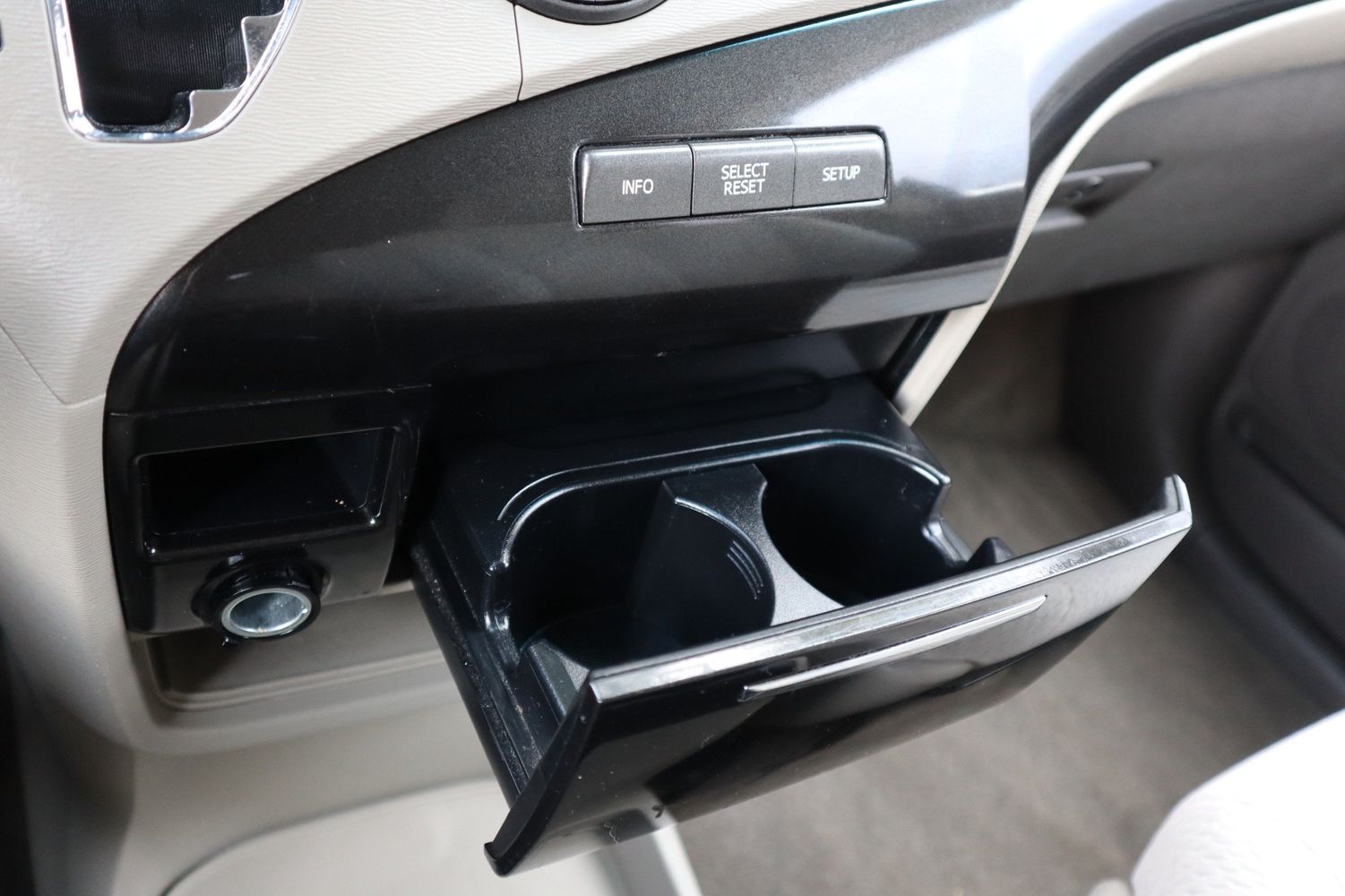 2012 Toyota Sienna LE 8-Passenger | Victory Motors of Colorado