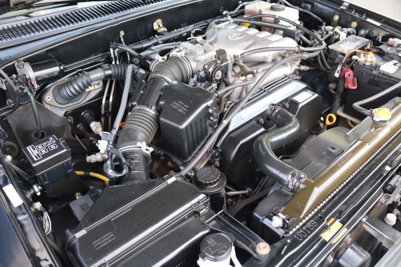 2002 Toyota 4Runner Photos