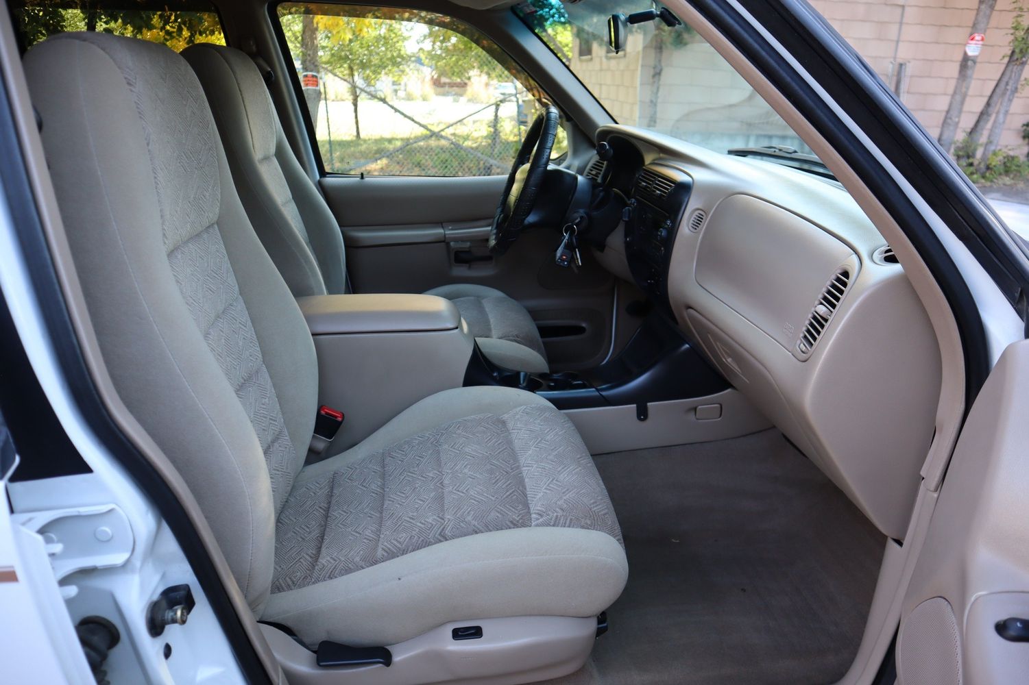 1998 Ford Explorer XLT | Victory Motors of Colorado