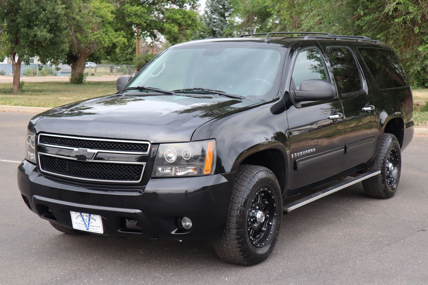 2009 Chevrolet Suburban LT 1500 | Victory Motors of Colorado