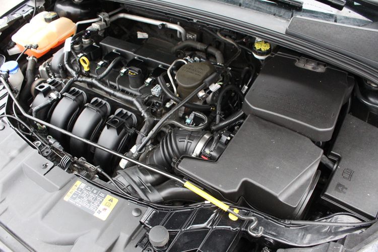 2016 Ford Focus SE | Victory Motors of Colorado