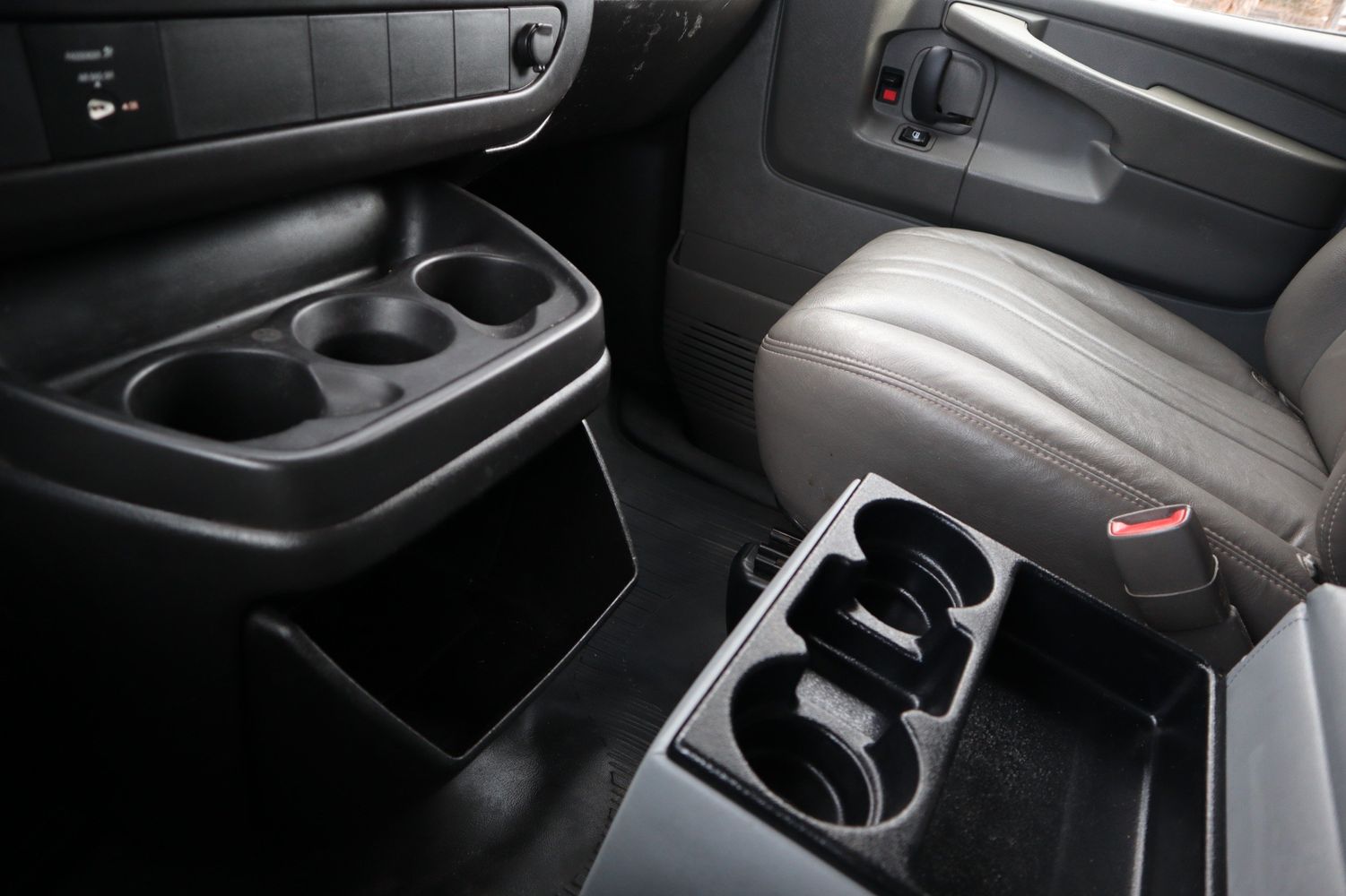 2010 Chevrolet Express Passenger LS 3500 | Victory Motors of Colorado