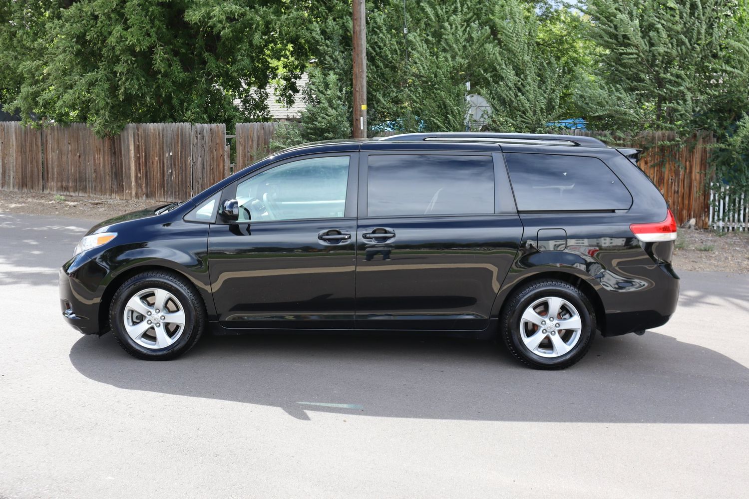 2012 Toyota Sienna LE 8-Passenger | Victory Motors of Colorado