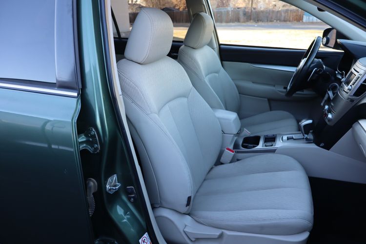 2012 Subaru Outback 2.5i Premium | Victory Motors of Colorado