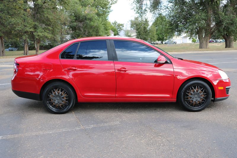 2008 Volkswagen Jetta Photos