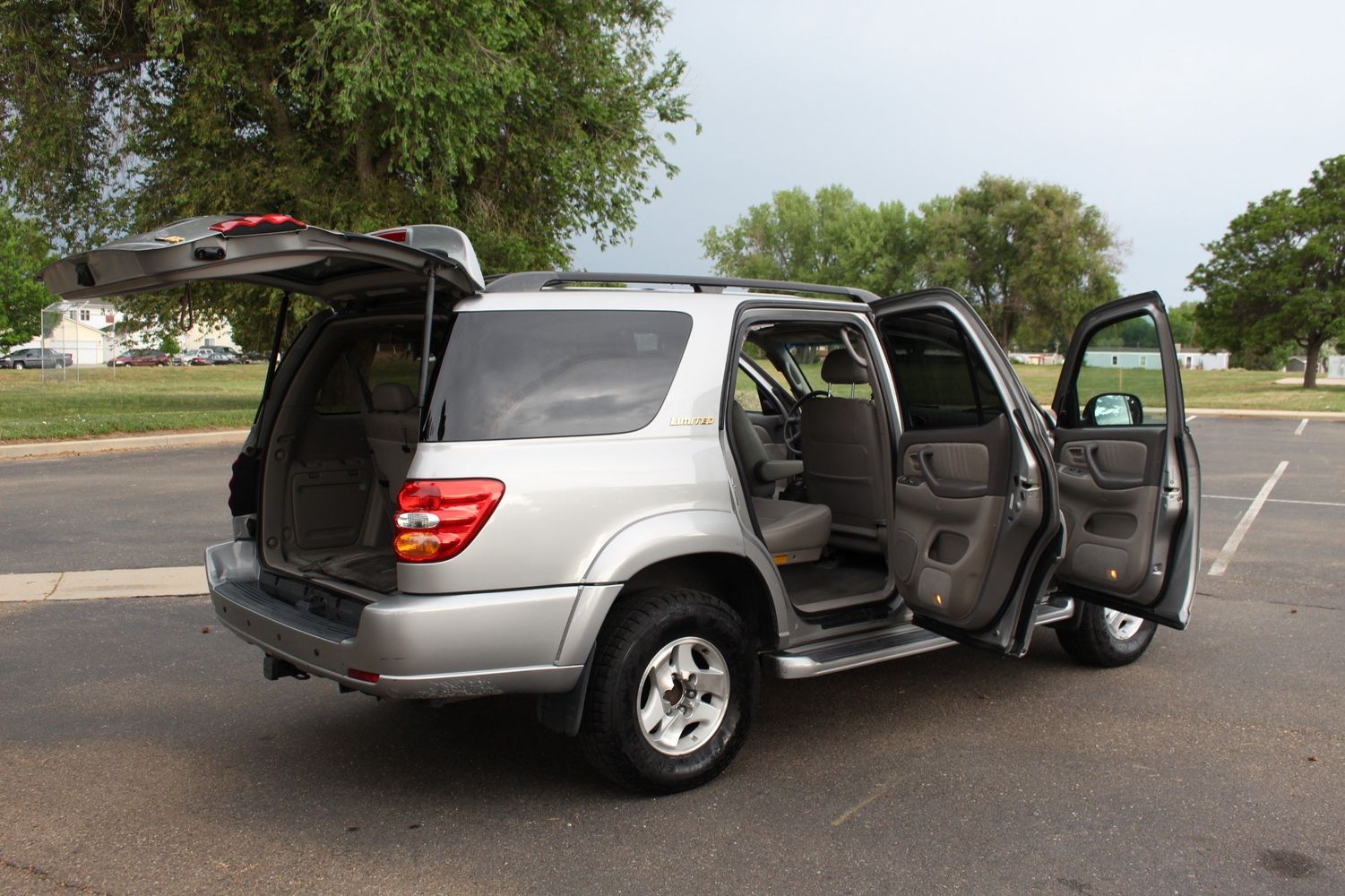 2002 Toyota Sequoia Limited | Victory Motors of Colorado