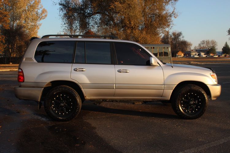 2000 Toyota Land Cruiser | Victory Motors of Colorado