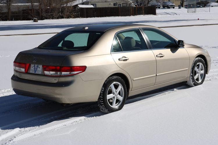 2004 Honda Accord EX w/Leather w/Navi | Victory Motors of Colorado