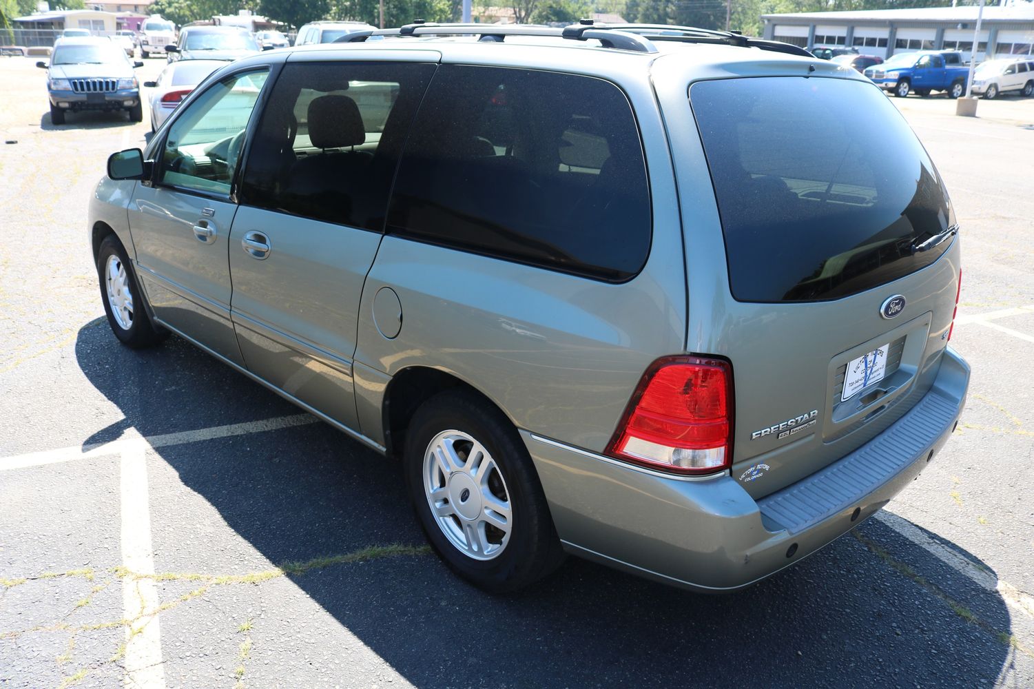 2004 Ford Freestar SEL | Victory Motors of Colorado