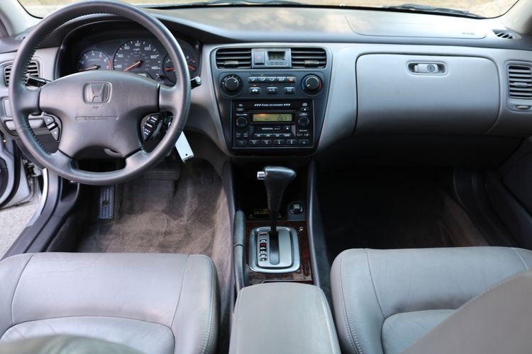 2001 Honda Accord Interior