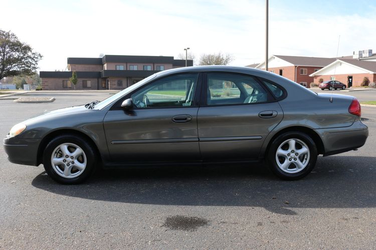 2002 Ford Taurus SE | Victory Motors of Colorado