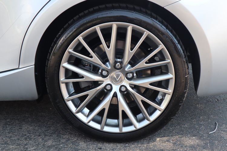 2016 Lexus IS 300 Base | Victory Motors of Colorado