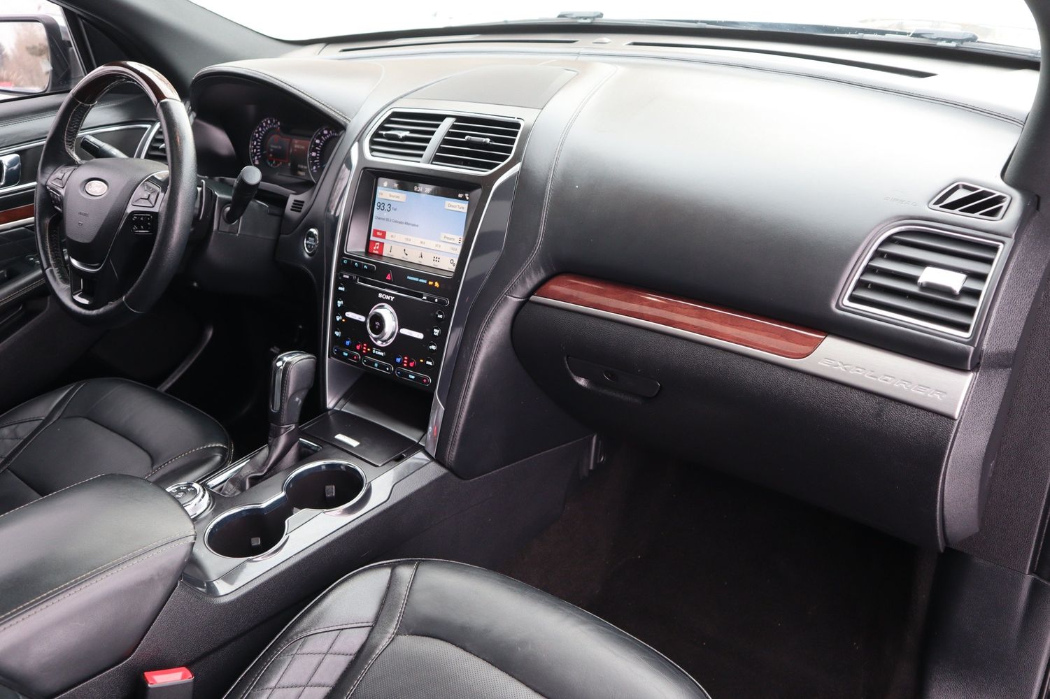 2018 Ford Explorer Platinum | Victory Motors of Colorado