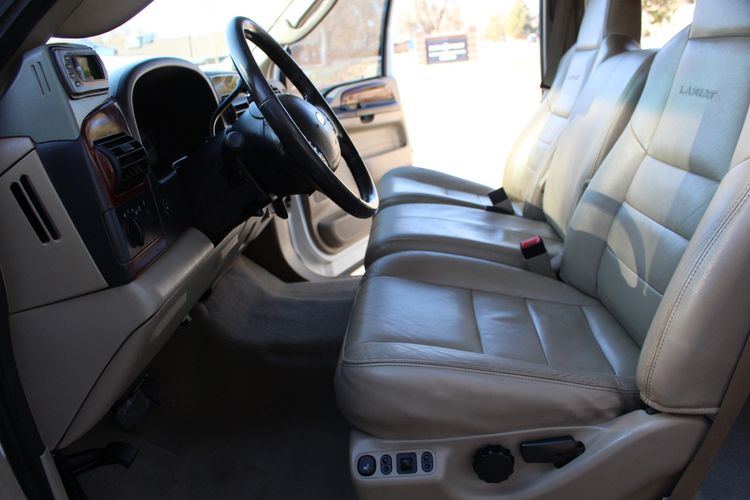 2006 Ford F-250 Super Duty Lariat | Victory Motors of Colorado