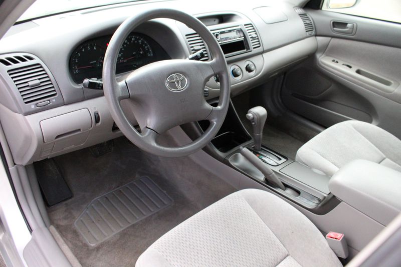 2003 Toyota Camry Photos