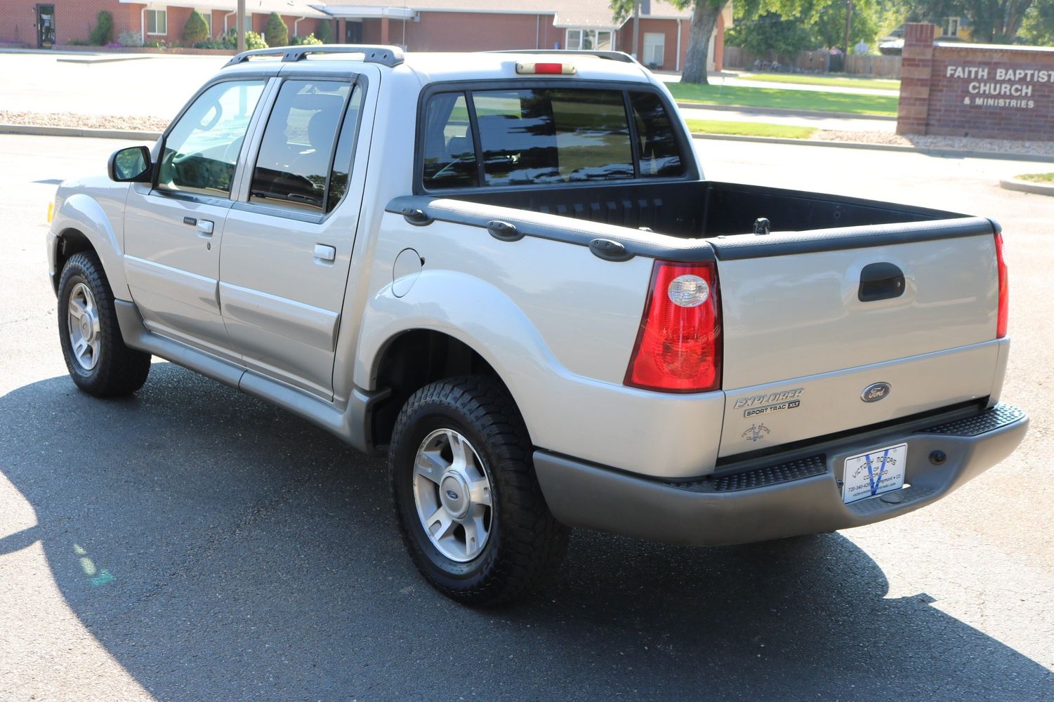 2003 Ford Explorer Sport Trac XLT | Victory Motors of Colorado