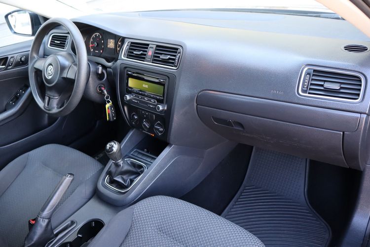 2012 Volkswagen Jetta Base | Victory Motors of Colorado