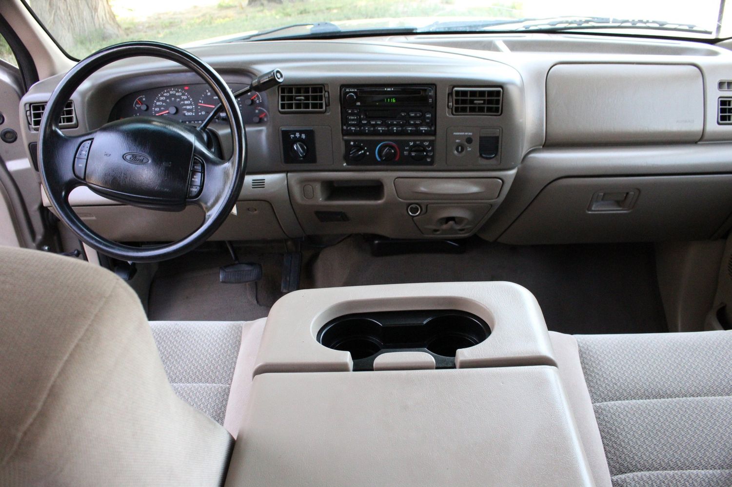 2002 Ford F-250 Super Duty XLT | Victory Motors of Colorado