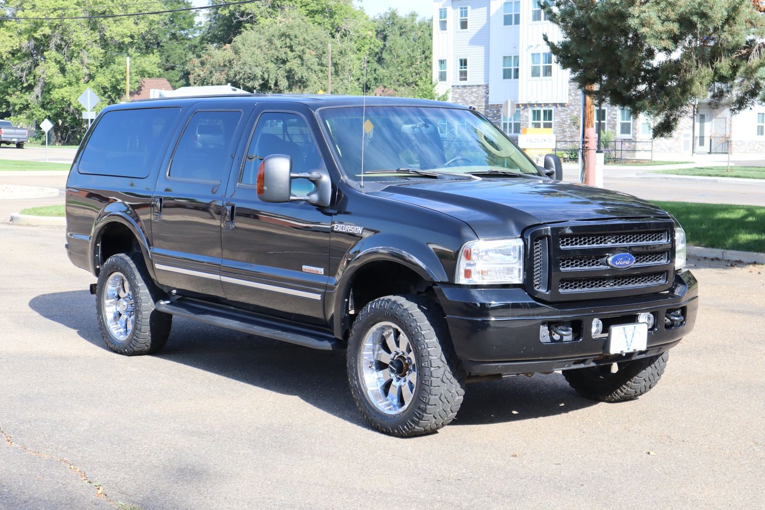 2005 Ford Excursion Limited | Victory Motors of Colorado