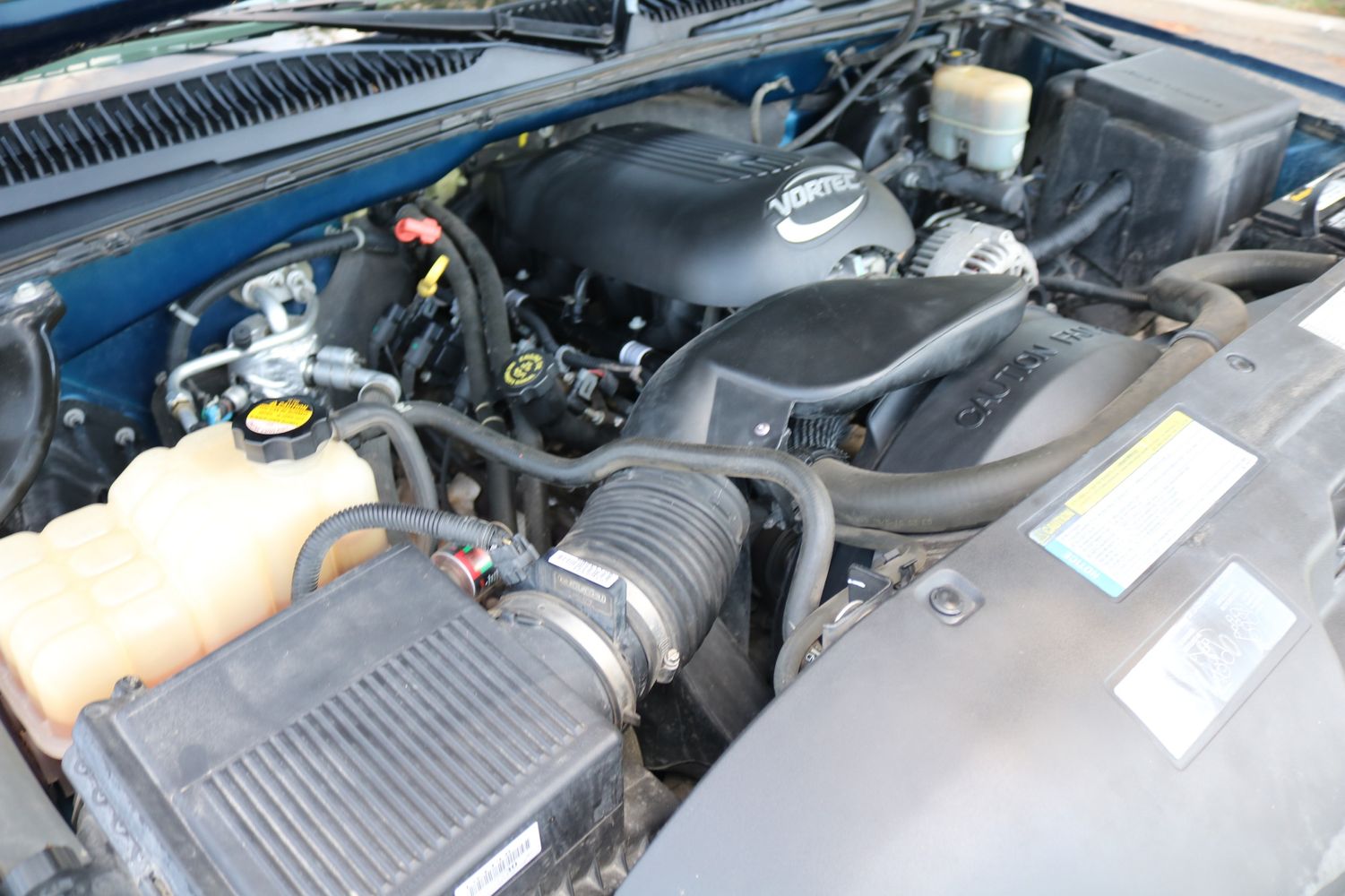 2001 Chevrolet Silverado 1500 LS | Victory Motors of Colorado