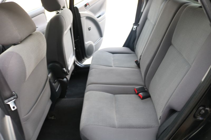 2003 Toyota Matrix Photos