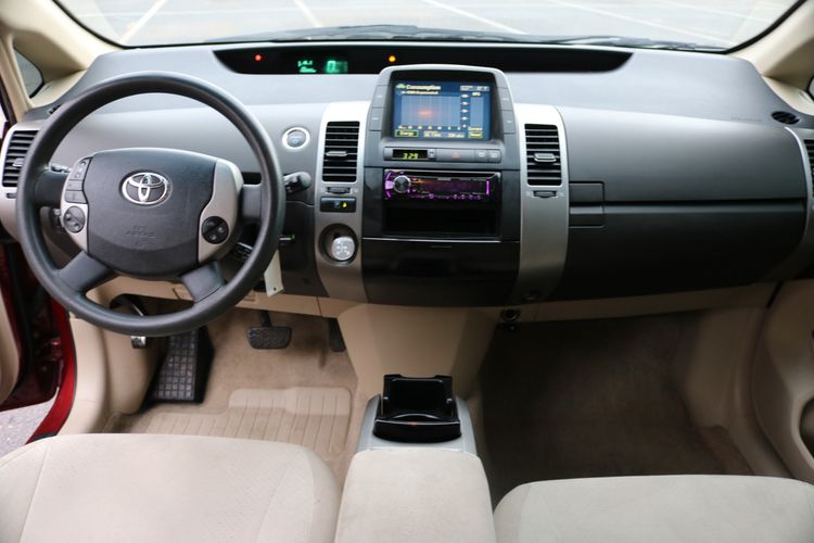 2004 Toyota Prius | Victory Motors of Colorado