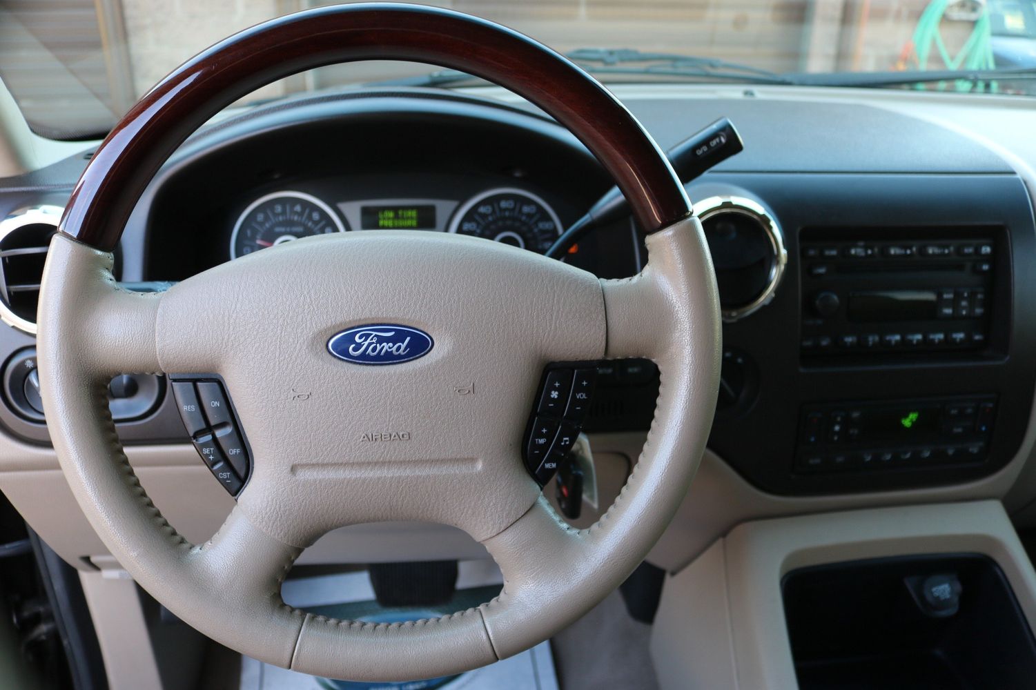 2006 Ford Expedition King Ranch | Victory Motors of Colorado