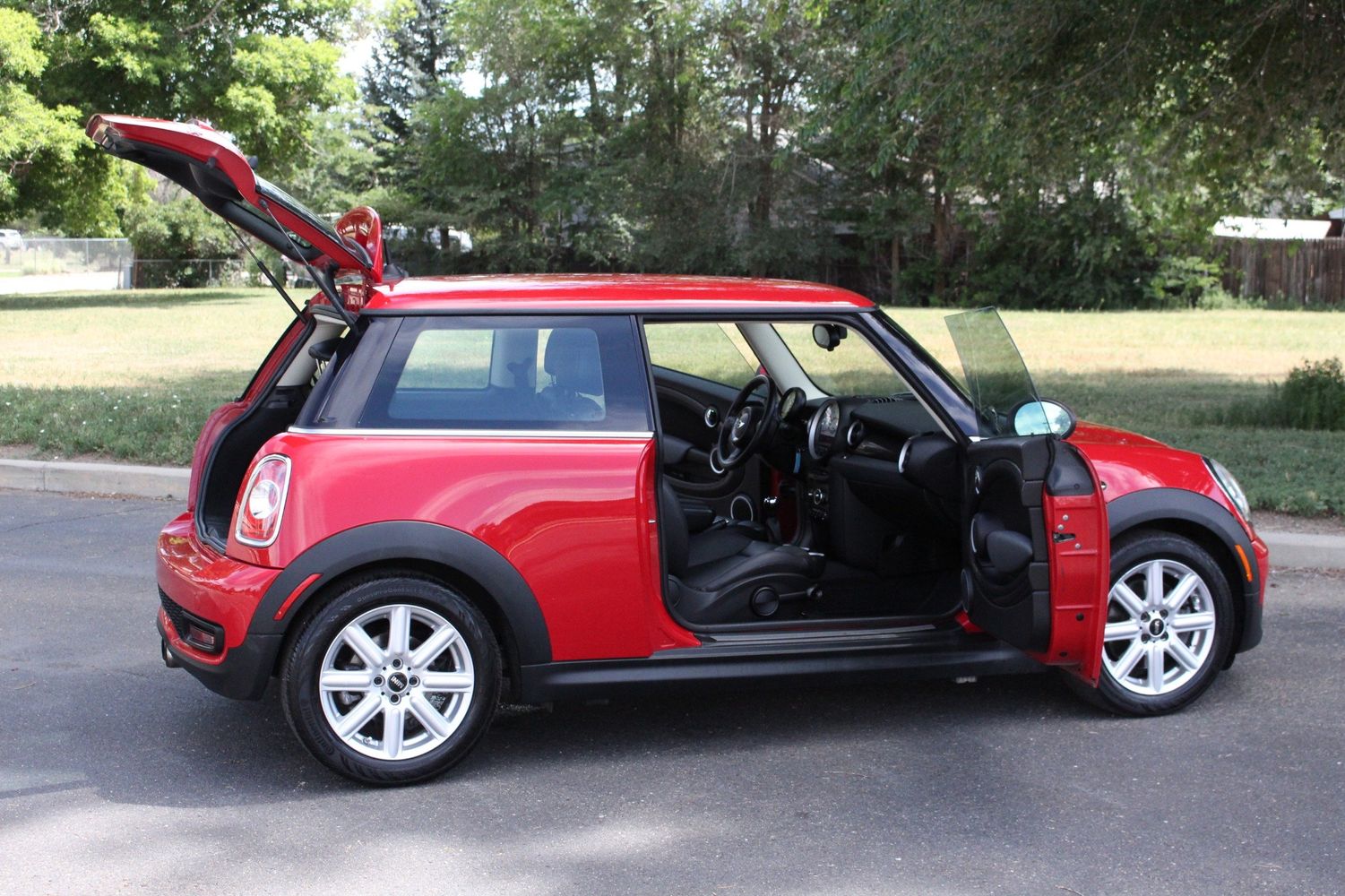 2012 MINI Cooper Hardtop S | Victory Motors of Colorado