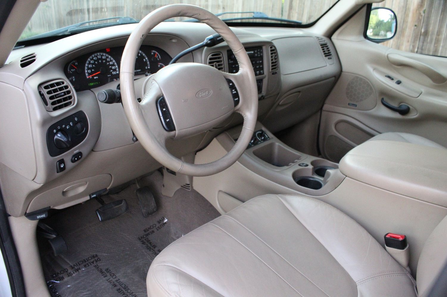 2000 Ford Expedition Eddie Bauer | Victory Motors of Colorado