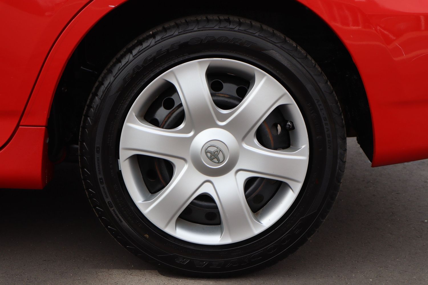 2010 Toyota Matrix Base | Victory Motors of Colorado