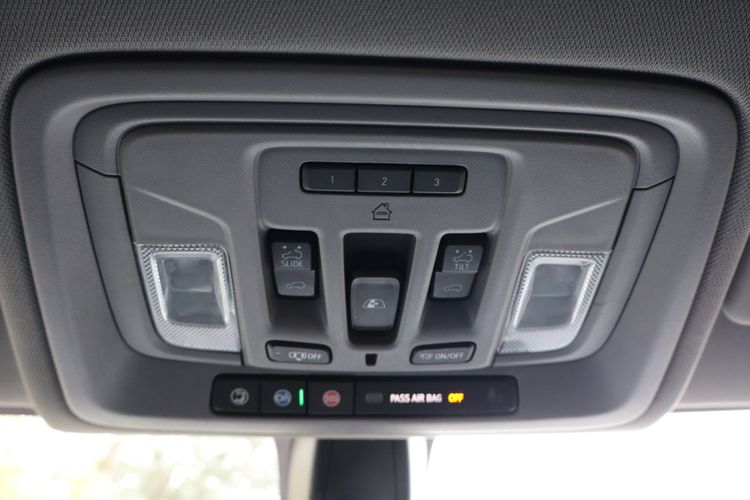 2020 Chevrolet Silverado 1500 RST | Victory Motors of Colorado