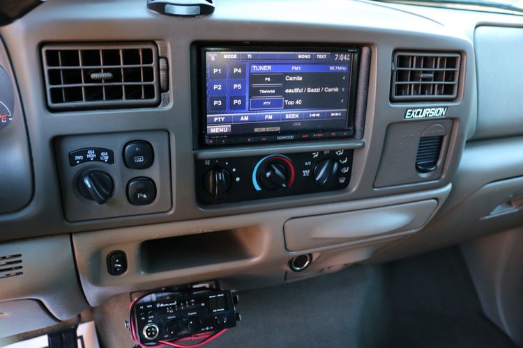 2004 Ford Excursion XLT | Victory Motors of Colorado
