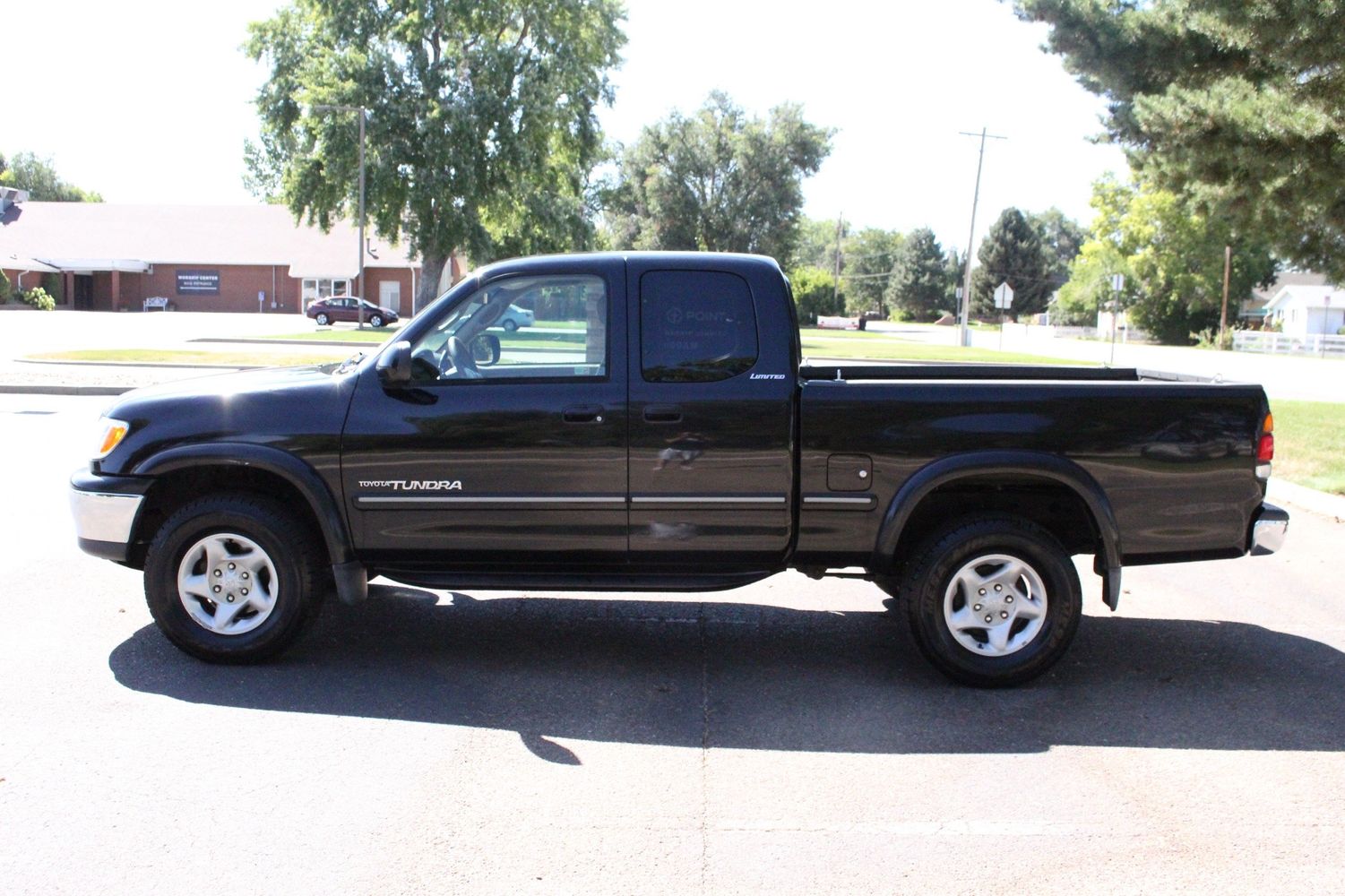 2001 Toyota Tundra Limited | Victory Motors of Colorado