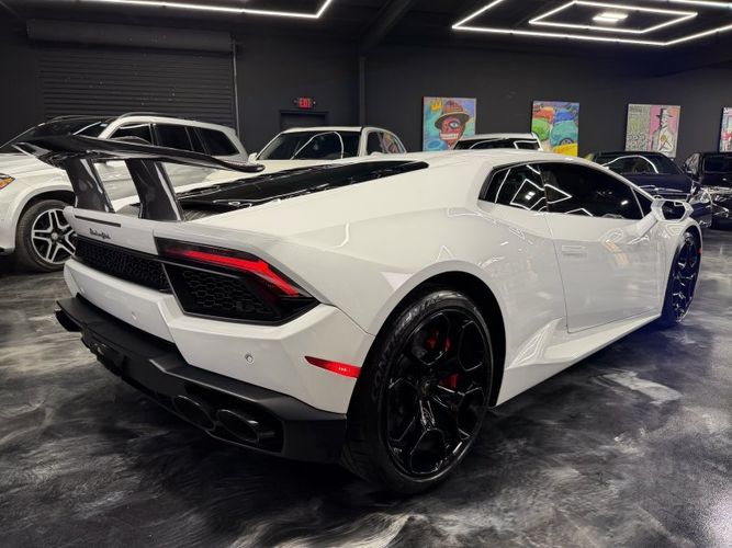 2016 Lamborghini Huracan LP580-2 | Dream Motors
