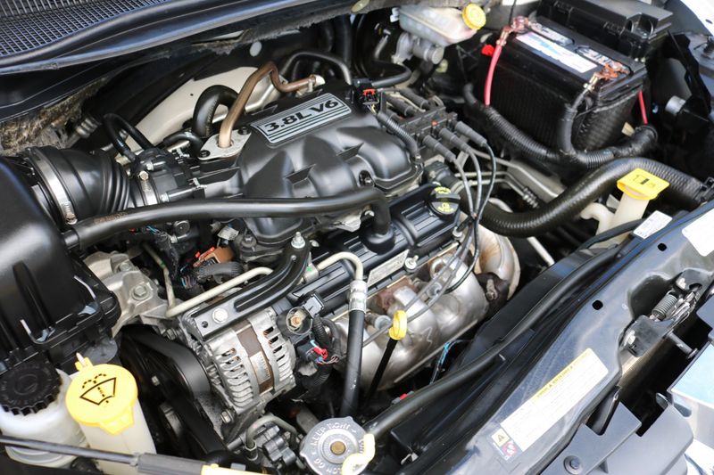 2010 Dodge Grand Caravan Photos