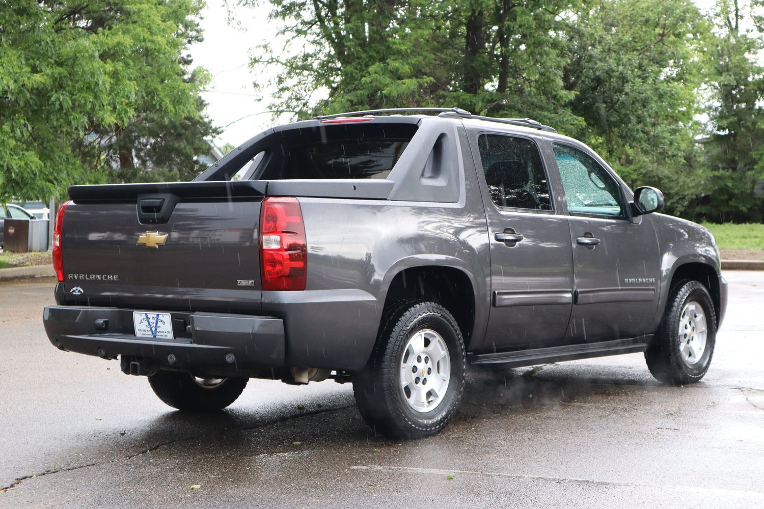 2011 Chevrolet Avalanche LS | Victory Motors of Colorado