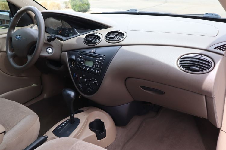 2002 Ford Focus SE Comfort | Victory Motors of Colorado