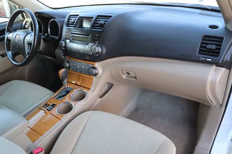 2008 Toyota Highlander Hybrid Base | Victory Motors of Colorado