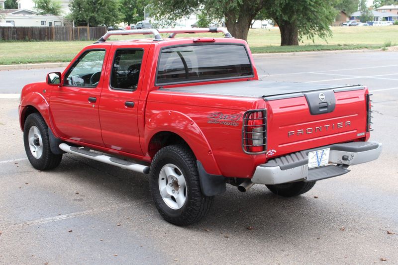 2001 Nissan Frontier Photos