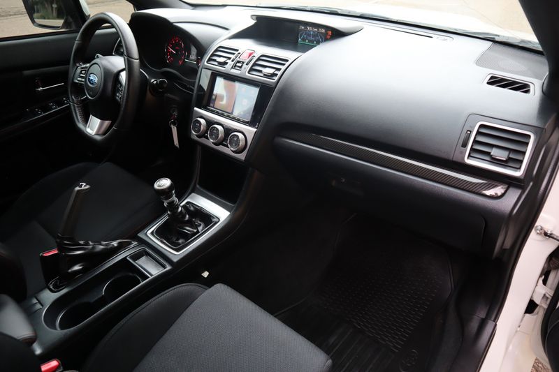 2017 Subaru WRX Photos