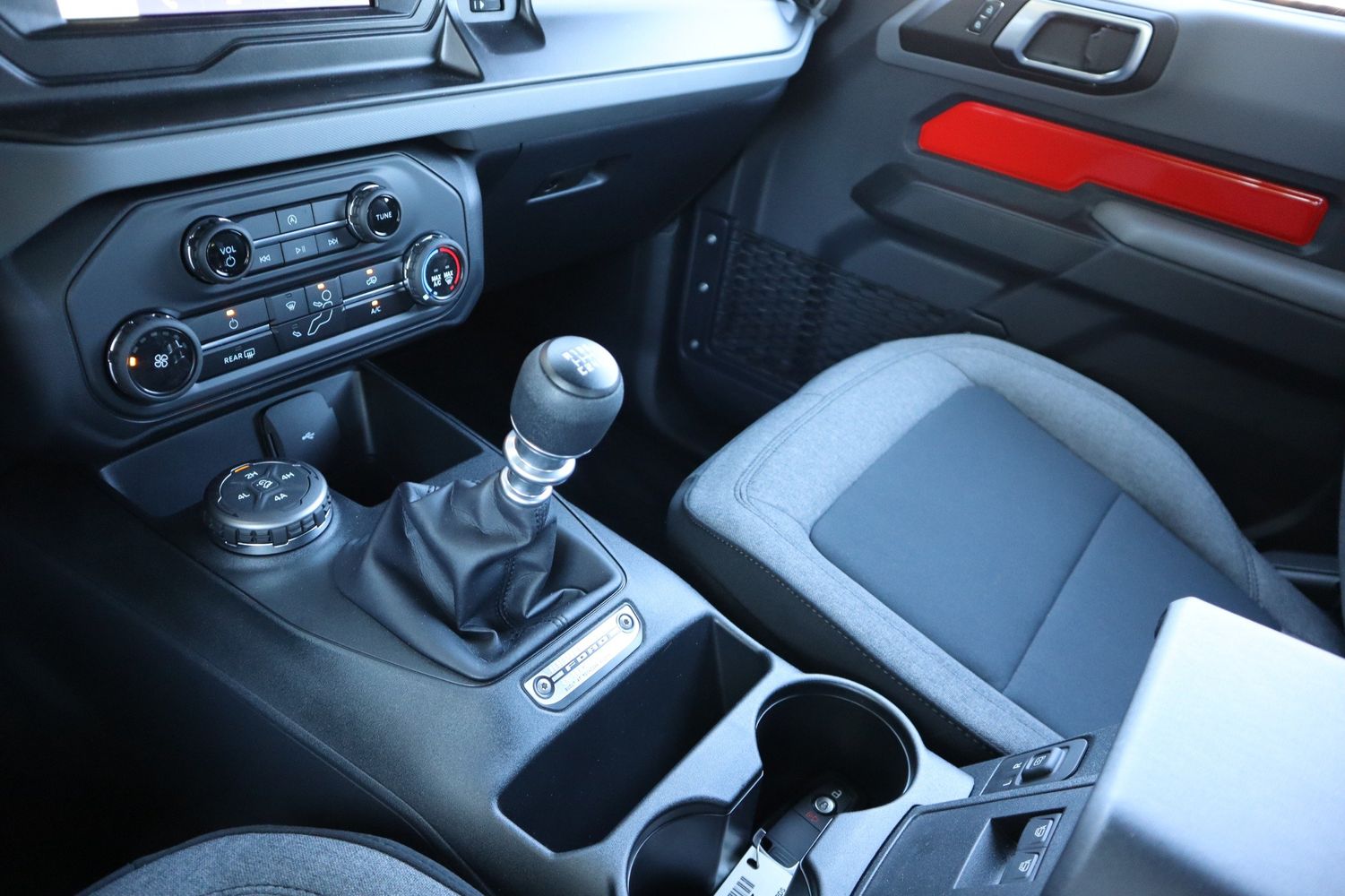 2023 Ford Bronco Base Advanced | Victory Motors of Colorado