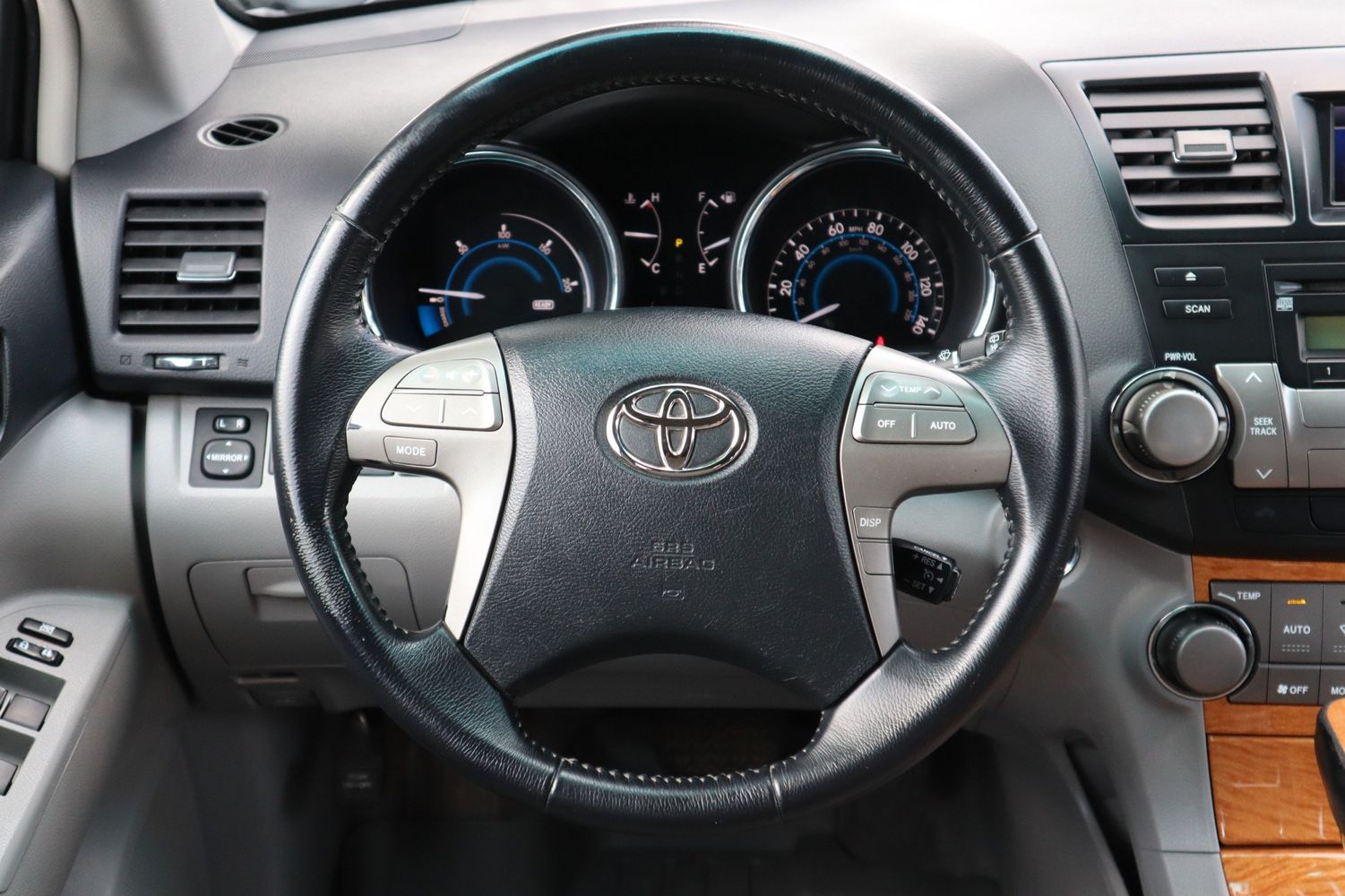 2008 Toyota Highlander Hybrid Base | Victory Motors of Colorado