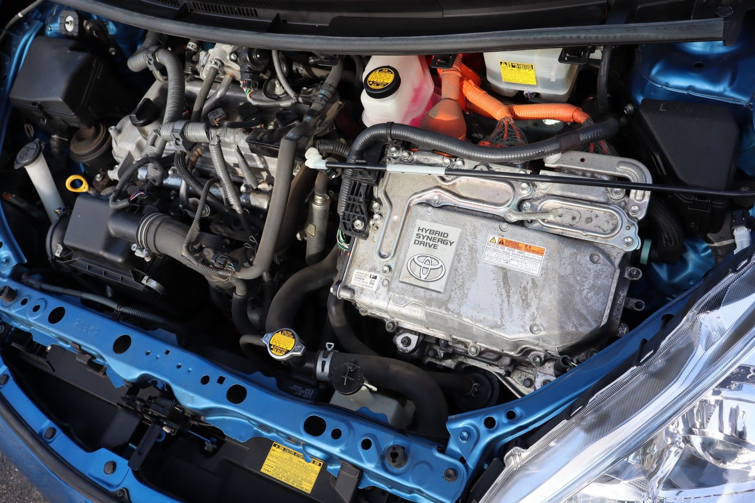 2013 Toyota Prius c Three | Victory Motors of Colorado